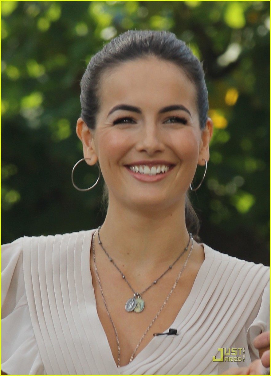 Camilla Belle: 'Extra' Dancing with Mario Lopez: Photo 2512951 ...