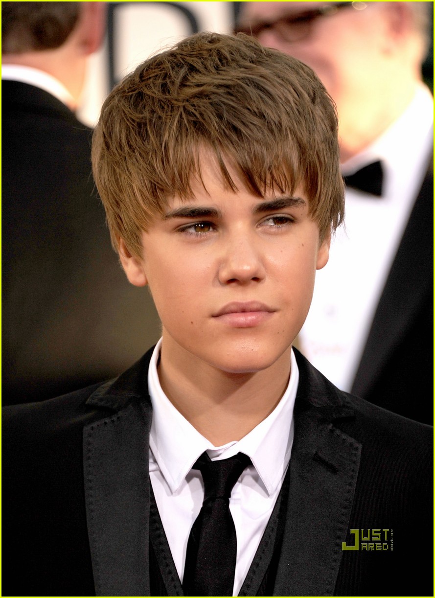 Justin Bieber Golden Globes 2011 Red Carpet Photo 2511980 2011