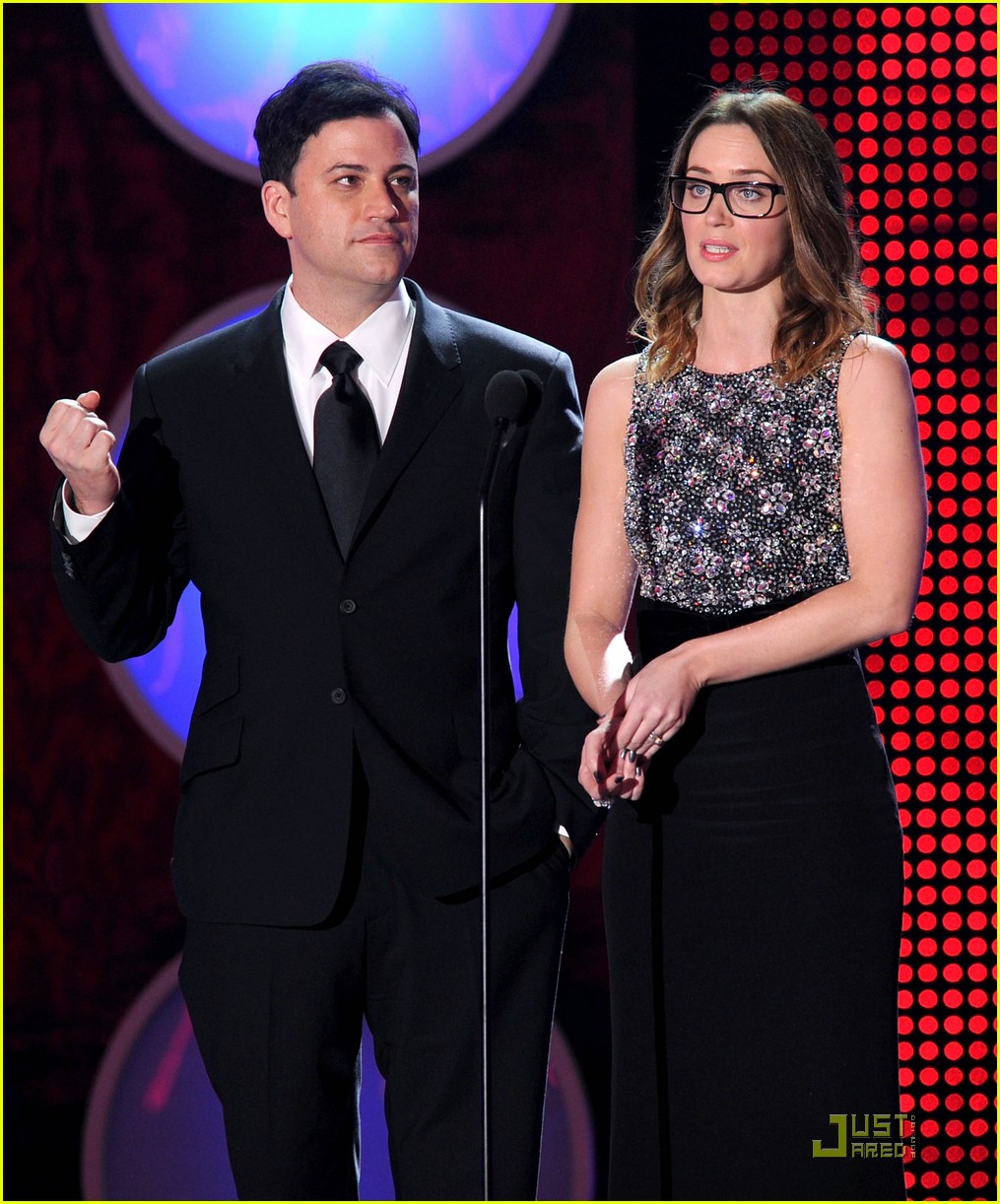 Emily Blunt: Bespectacled at Critics Choice Awards: Photo 2511237 ...