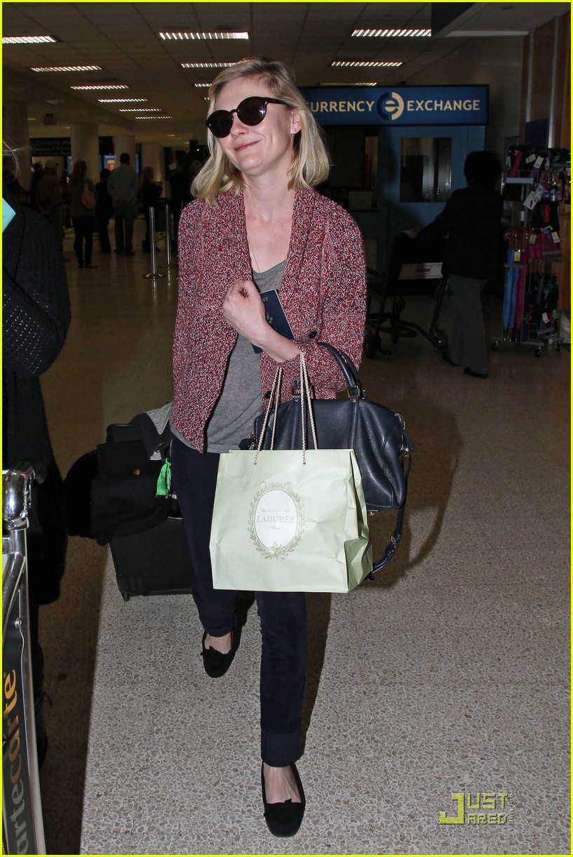 Kirsten Dunst & Jason Boesel: Reunited at LAX!: Photo 2514770 | Jason ...