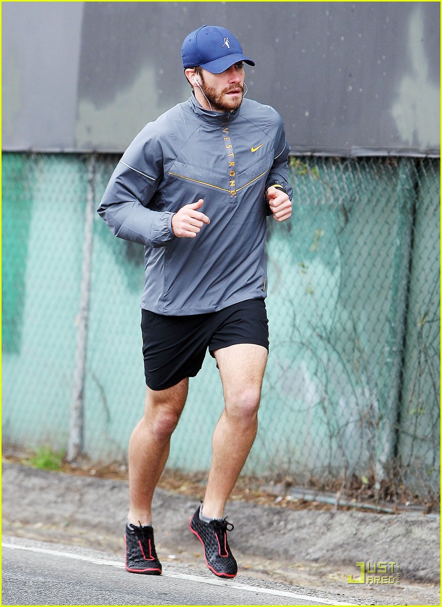 Photo: jake gyllenhaal livestrong workout 11 | Photo 2509522 | Just ...