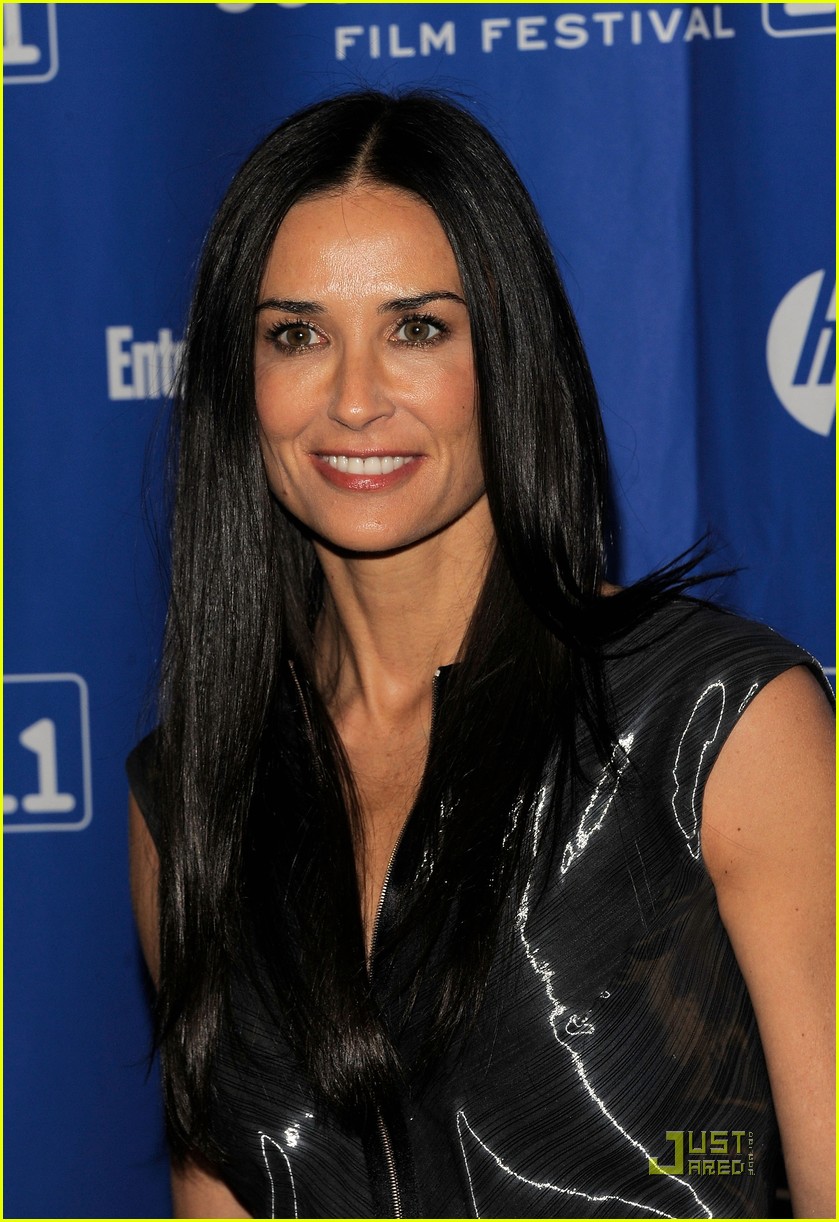 Demi Moore: 'Margin Call' Premiere at Sundance!: Photo 2514395 | 2011 ...
