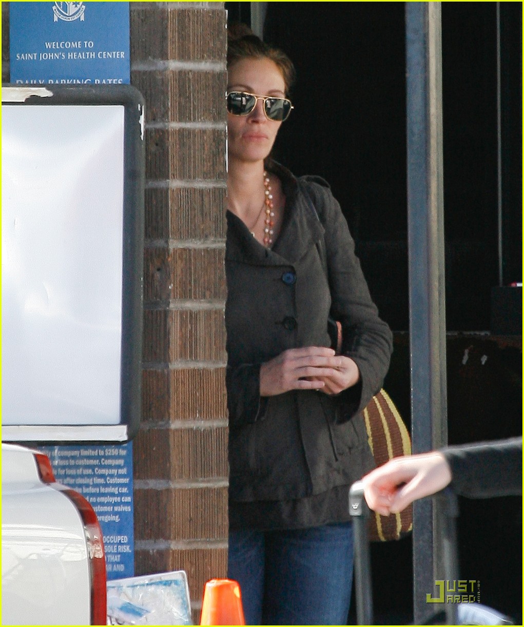 Julia Roberts: Santa Monica Meeting: Photo 2513427 | Julia Roberts ...