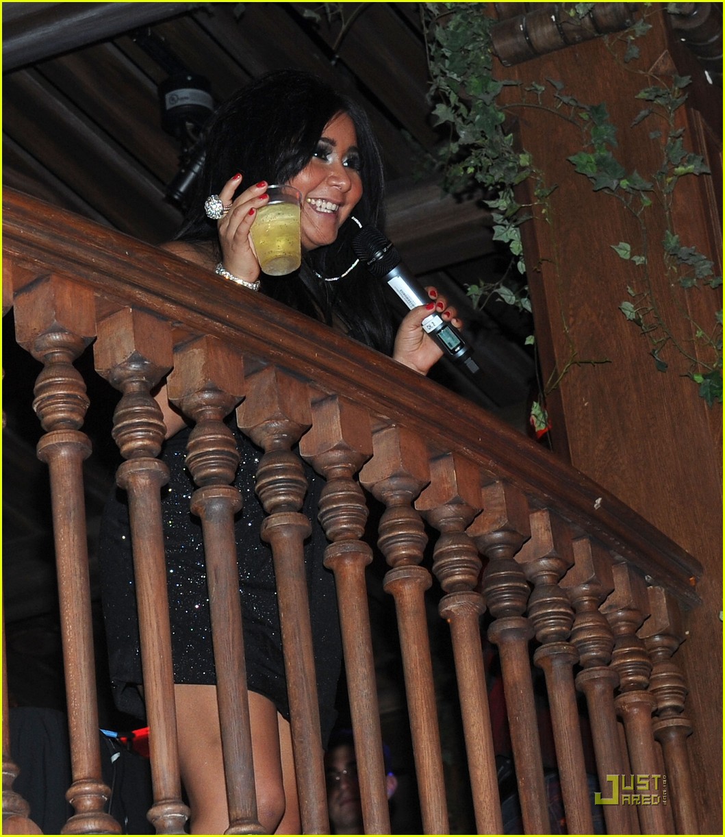 Snooki: New Year's Eve Ball Drop -- WATCH NOW!: Photo 2507508 | Jersey ...