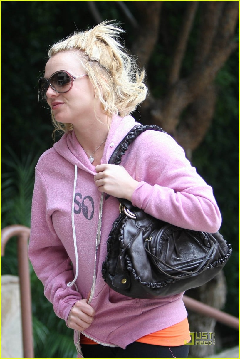 Britney Spears: Grammys Performance Next Month?: Photo 2509984 ...