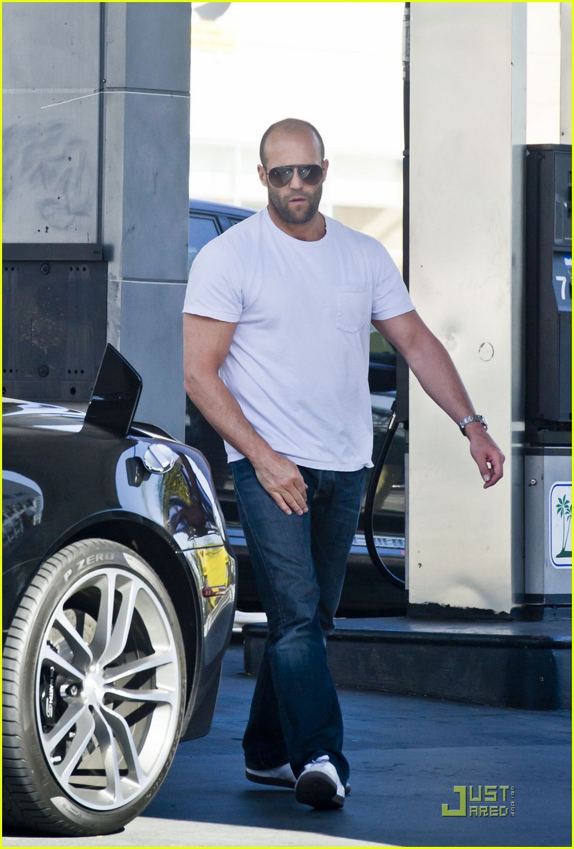Jason Statham: Aston Martin Man: Photo 2513048 | Jason Statham Photos ...