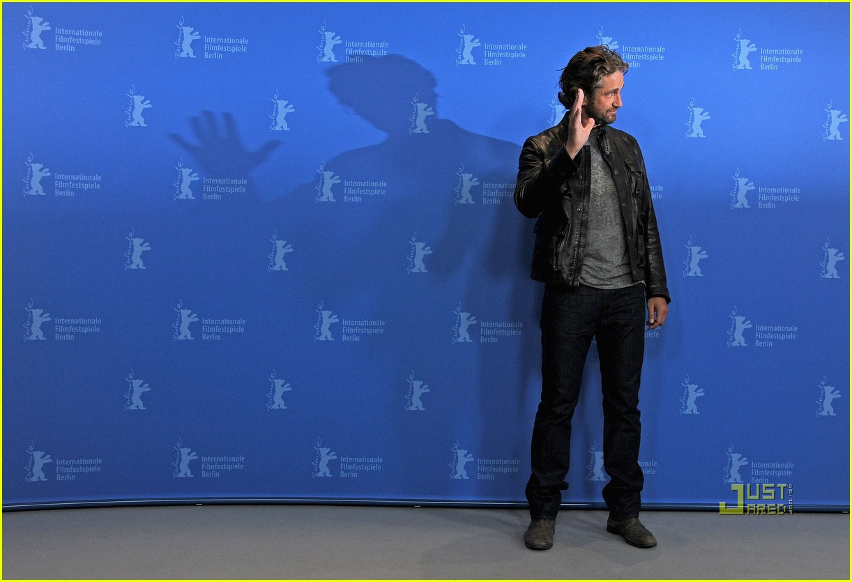Gerard Butler: 'Coriolanus' Photo Call at Berlin Film Fest!: Photo ...