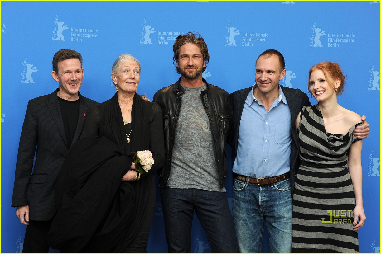 Gerard Butler: 'Coriolanus' Photo Call at Berlin Film Fest!: Photo ...