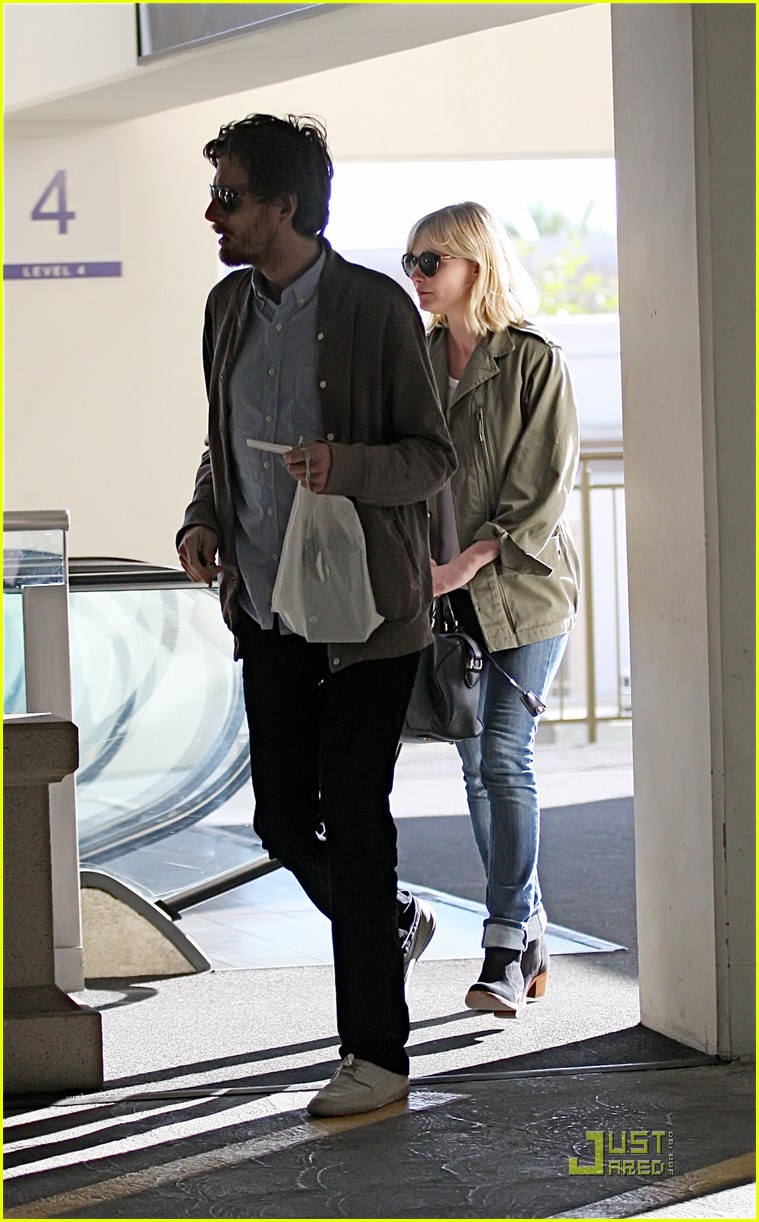 Kirsten Dunst: Grove Shopping with Jason Boesel: Photo 2515956 | Jason ...