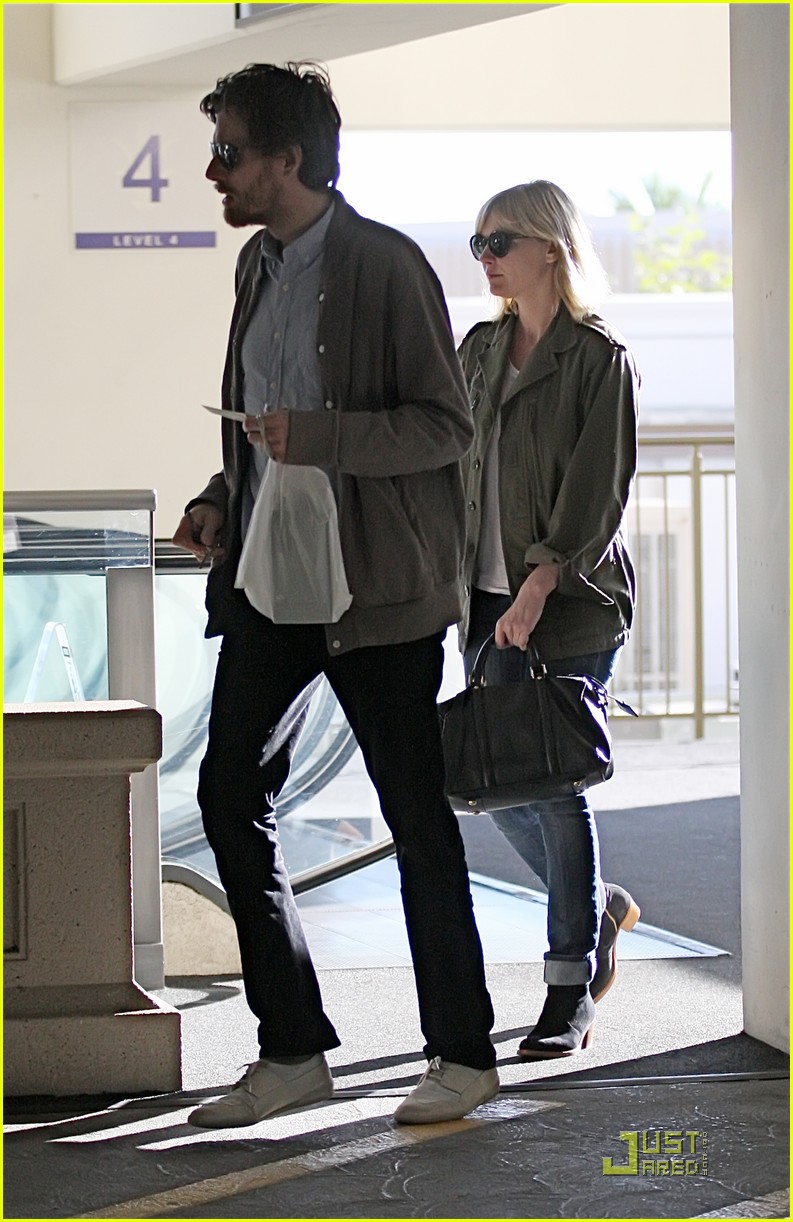Kirsten Dunst: Grove Shopping with Jason Boesel: Photo 2515958 | Jason ...