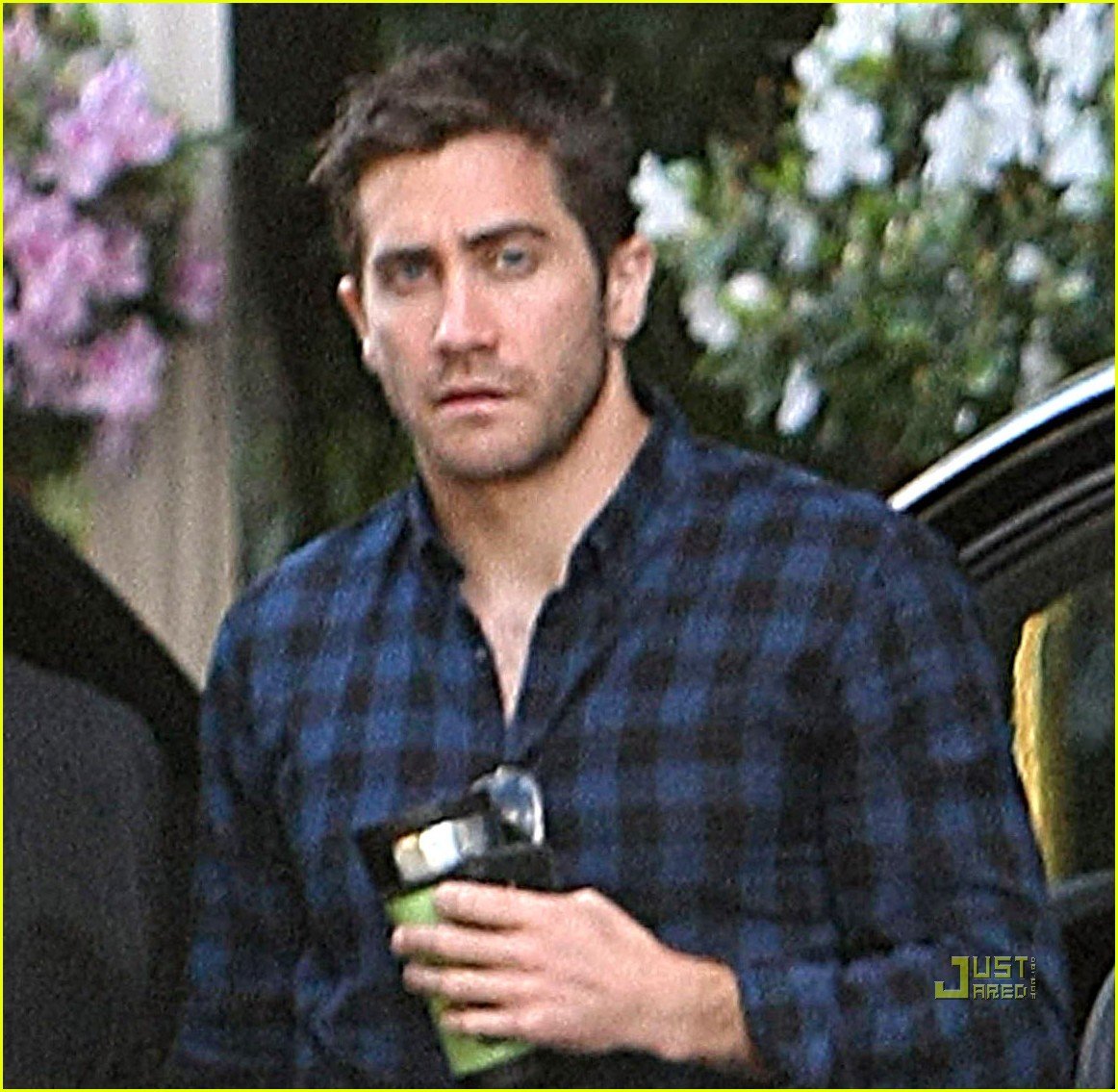Jake Gyllenhaal is Mad for Plaid: Photo 2521978 | Jake Gyllenhaal ...