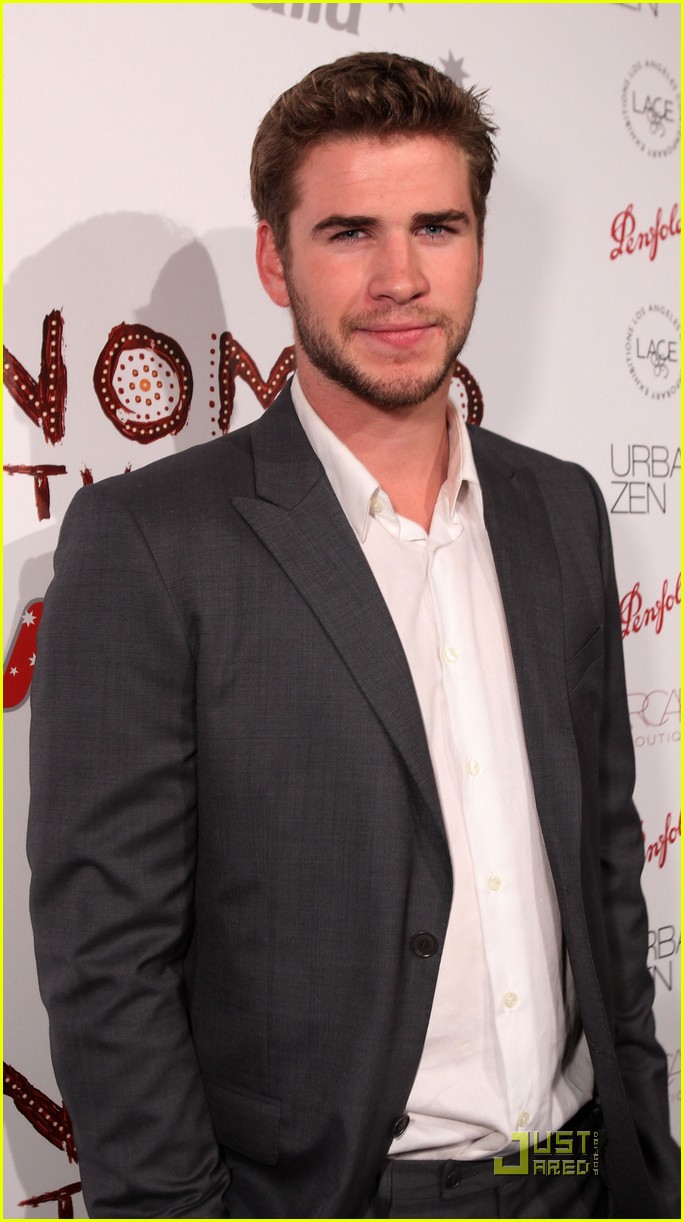 Chris & Liam Hemsworth: Nomad Brothers!: Photo 2522408 | Chris ...