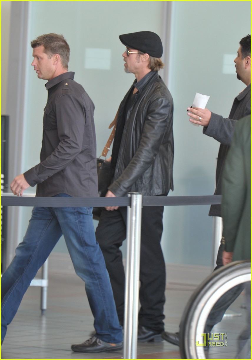 Brad Pitt: LAX Security Stud: Photo 2522385 | Brad Pitt Photos | Just ...