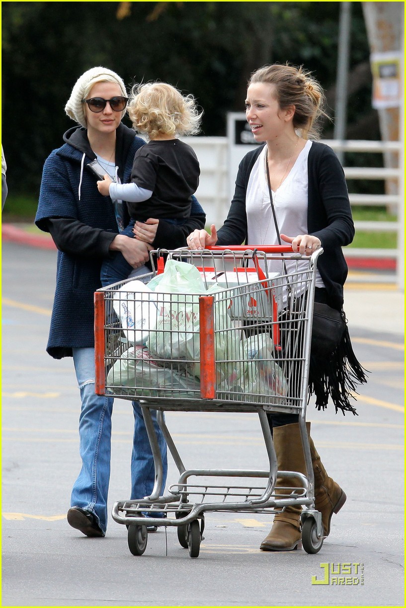 Jessica Simpson: Studio City Workout Woman: Photo 2523115 | Ashlee ...