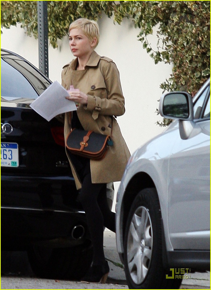 Michelle Williams: Sunday Shopper!: Photo 2521748 | Michelle Williams ...