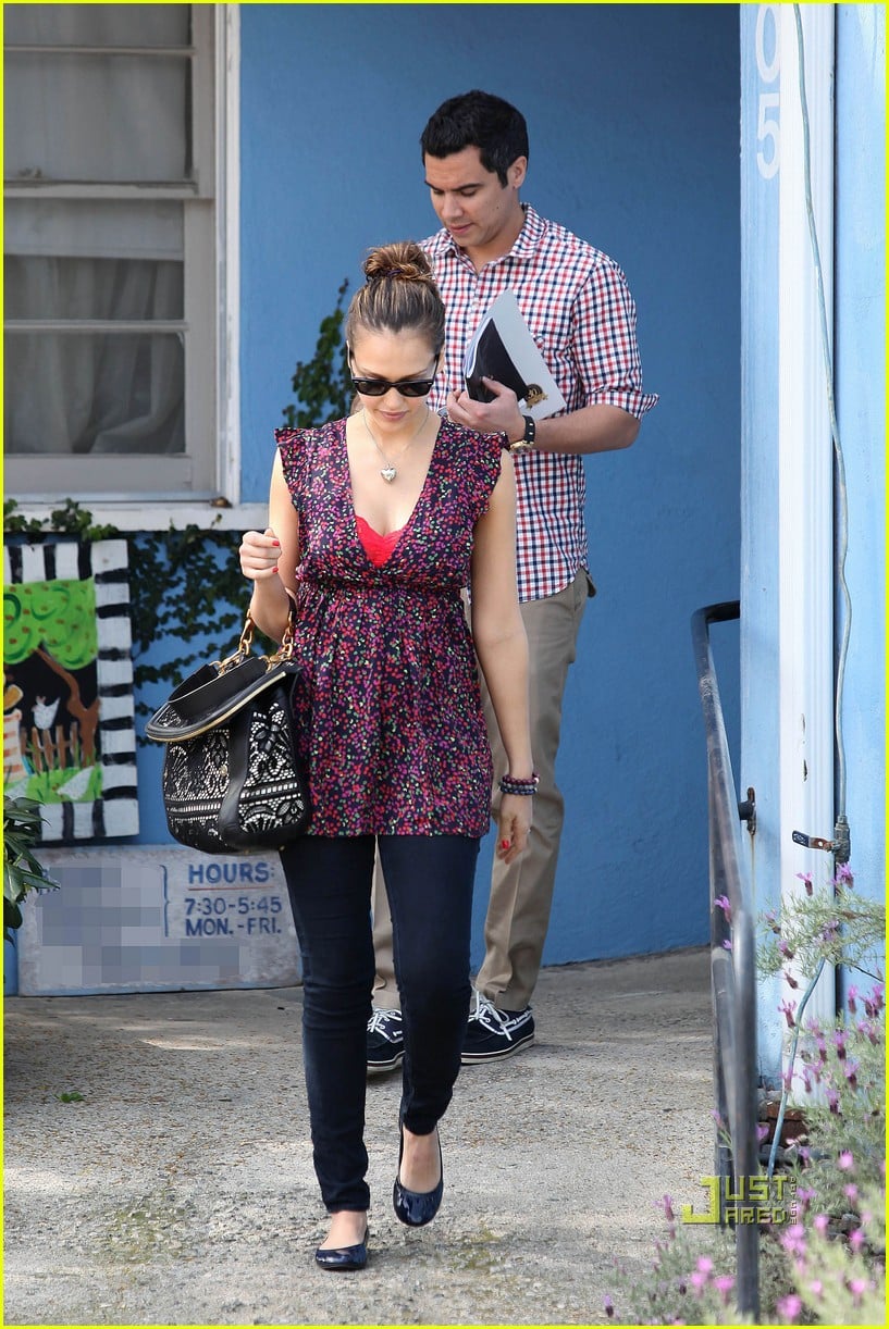 Jessica Alba & Cash Warren Check Out Preschools: Photo 2528125 | Cash ...
