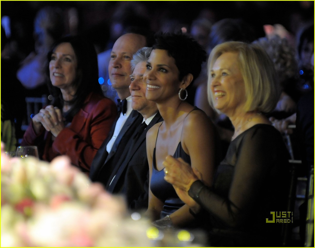 Halle Berry: Muhammad Ali's Celebrity Fight Night!: Photo 2529136 ...