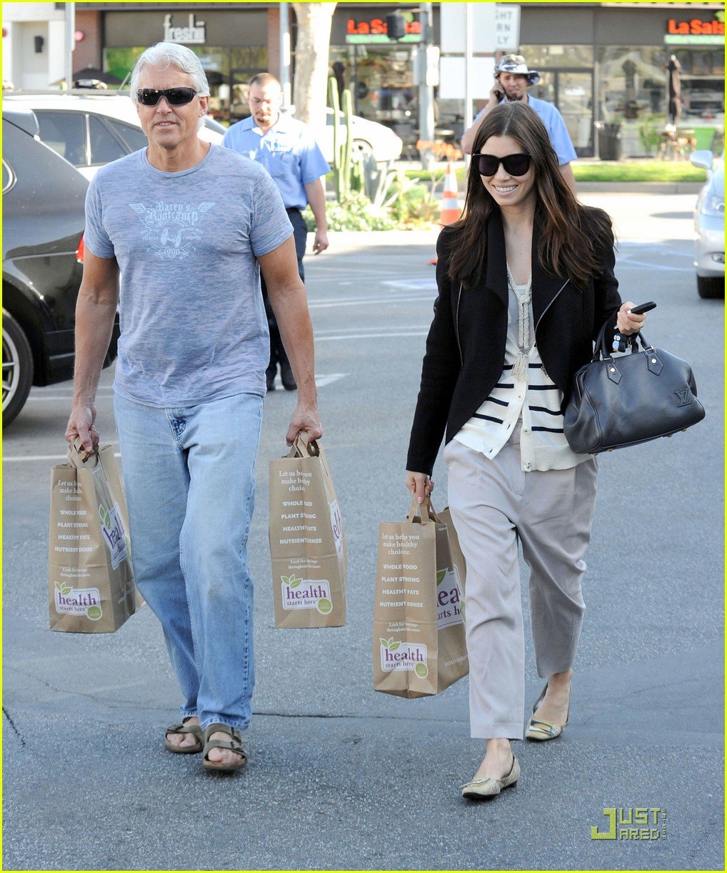 Jessica Biel: Grocery Shopping with Dad: Photo 2527005 | Jessica Biel ...
