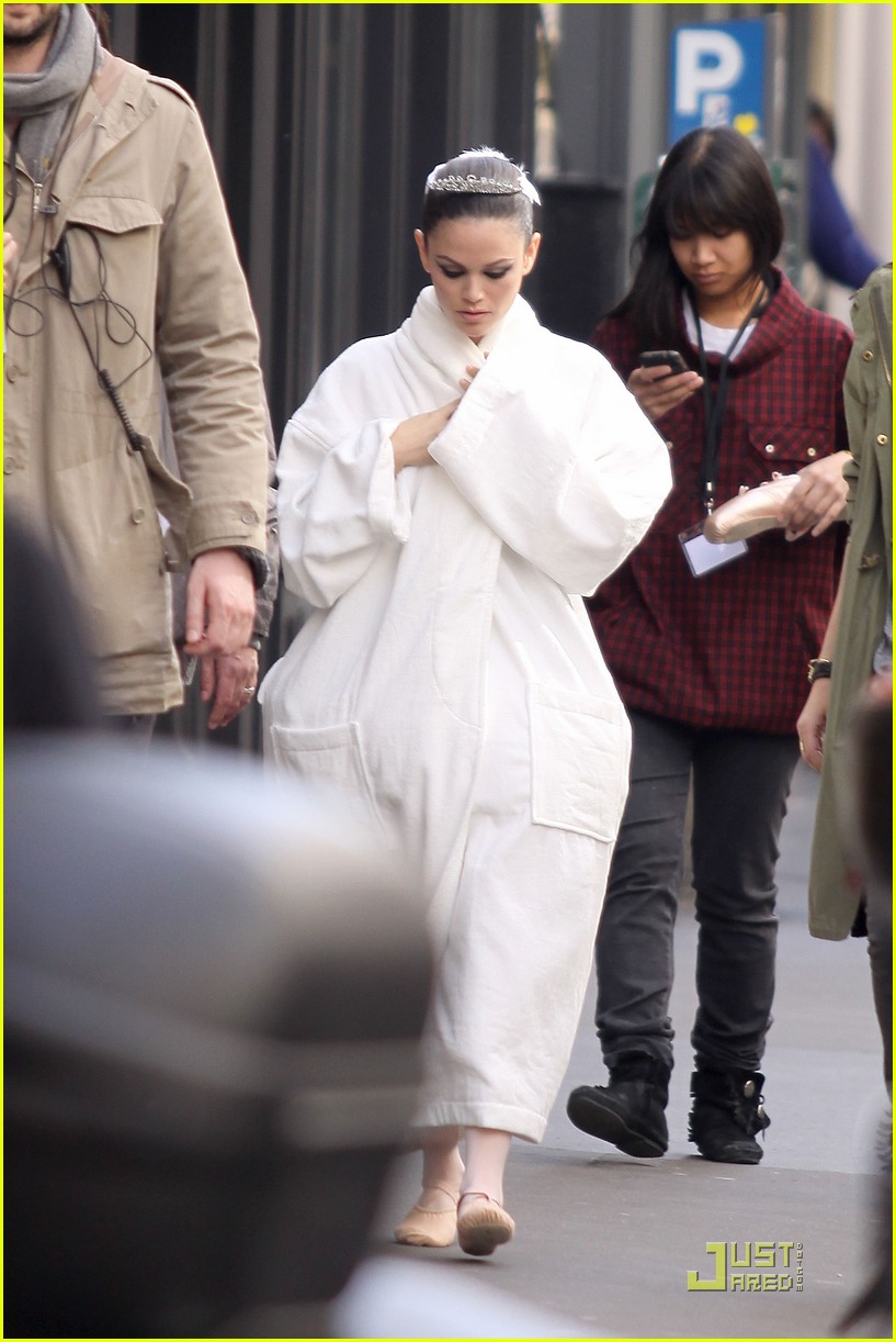 Rachel Bilson: Magnum Ice Cream Commercial!: Photo 2527896 | Rachel ...