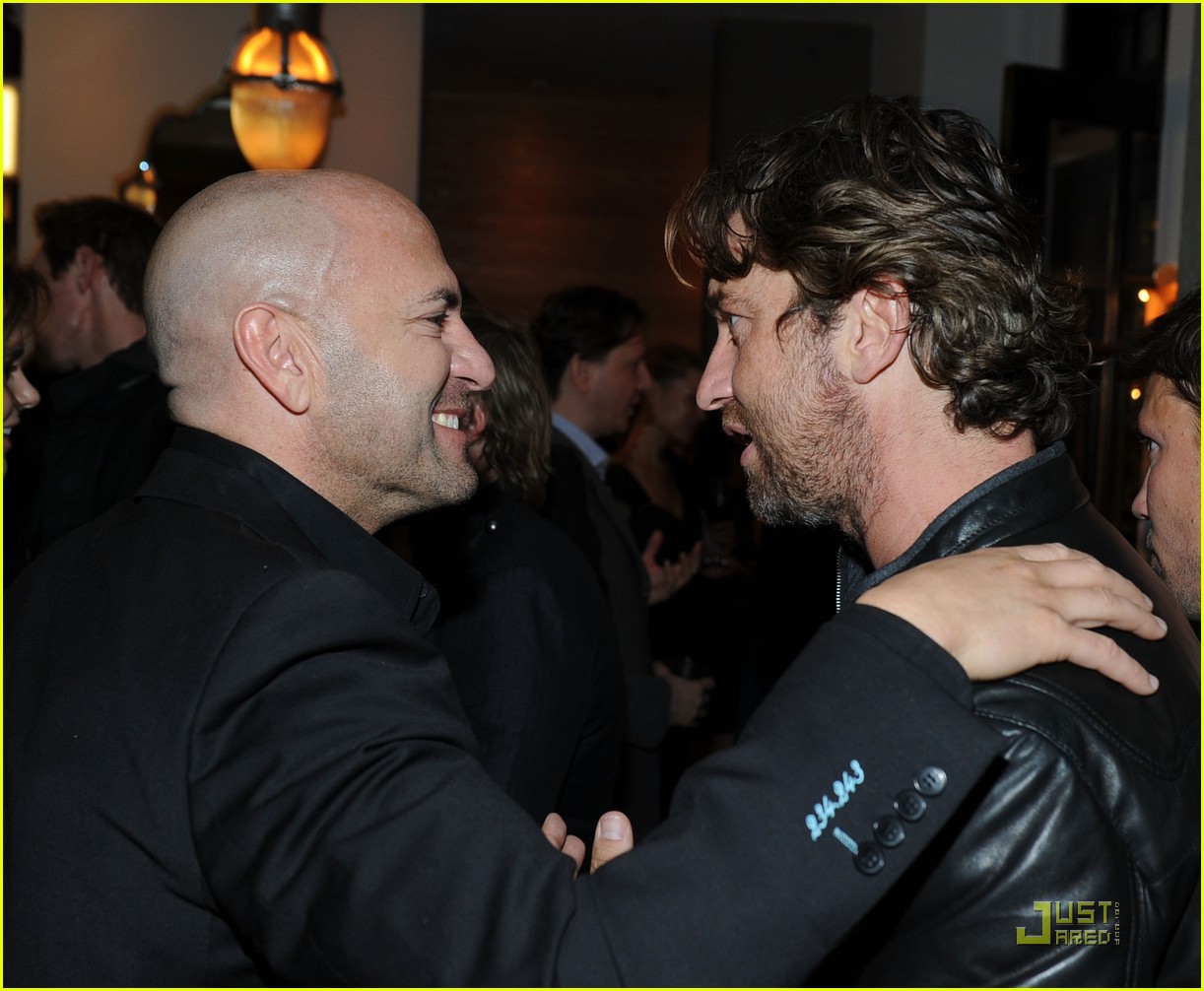 Gerard Butler Has a Heart For Children: Photo 2526627 | Gerard Butler ...