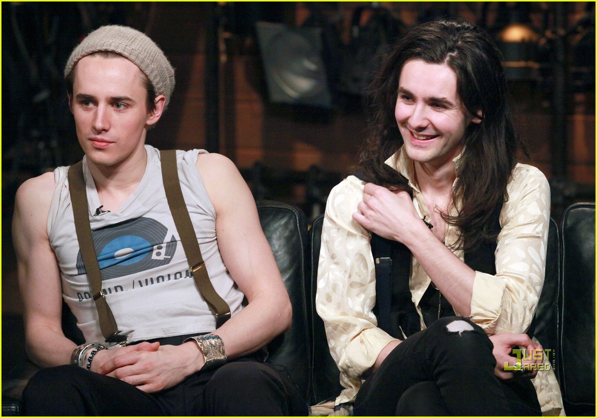 Reeve & Zane Carney: Fuse TV Visit!: Photo 2528354 | Carney, Reeve ...