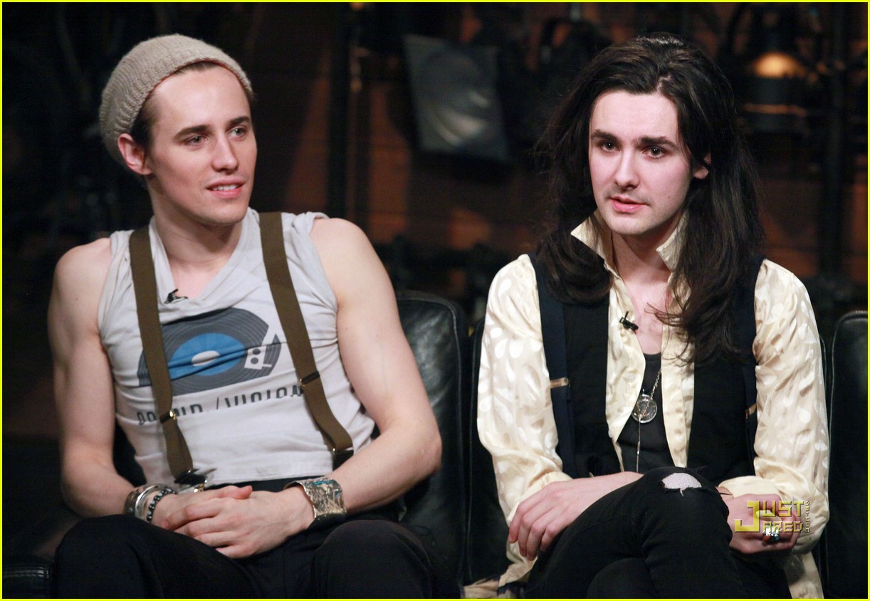 Reeve & Zane Carney: Fuse TV Visit!: Photo 2528363 | Carney, Reeve ...