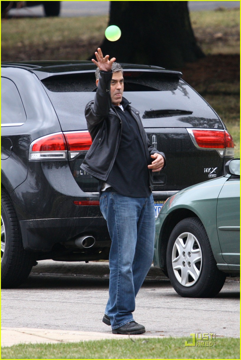 George Clooney: Let's Play Ball!: Photo 2529269 | George Clooney Photos ...