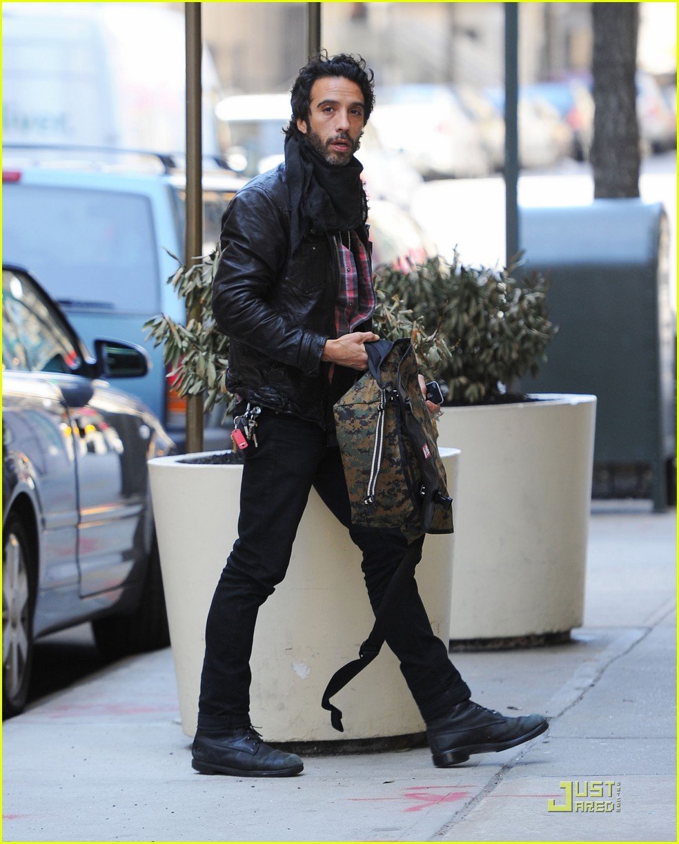 Carlos Leon: Dreading Lourdes' First Date: Photo 2529008 | Carlos Leon ...