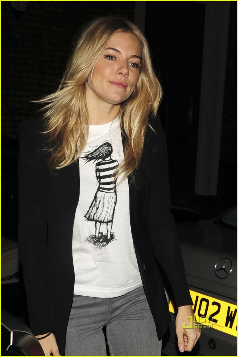 Sienna Miller: Ivy Club on Saturday Night!: Photo 2525402 | Sienna ...