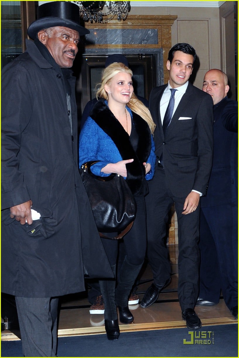 Jessica Simpson: I Could Get Married in Sweats!: Photo 2525166 | Eric ...