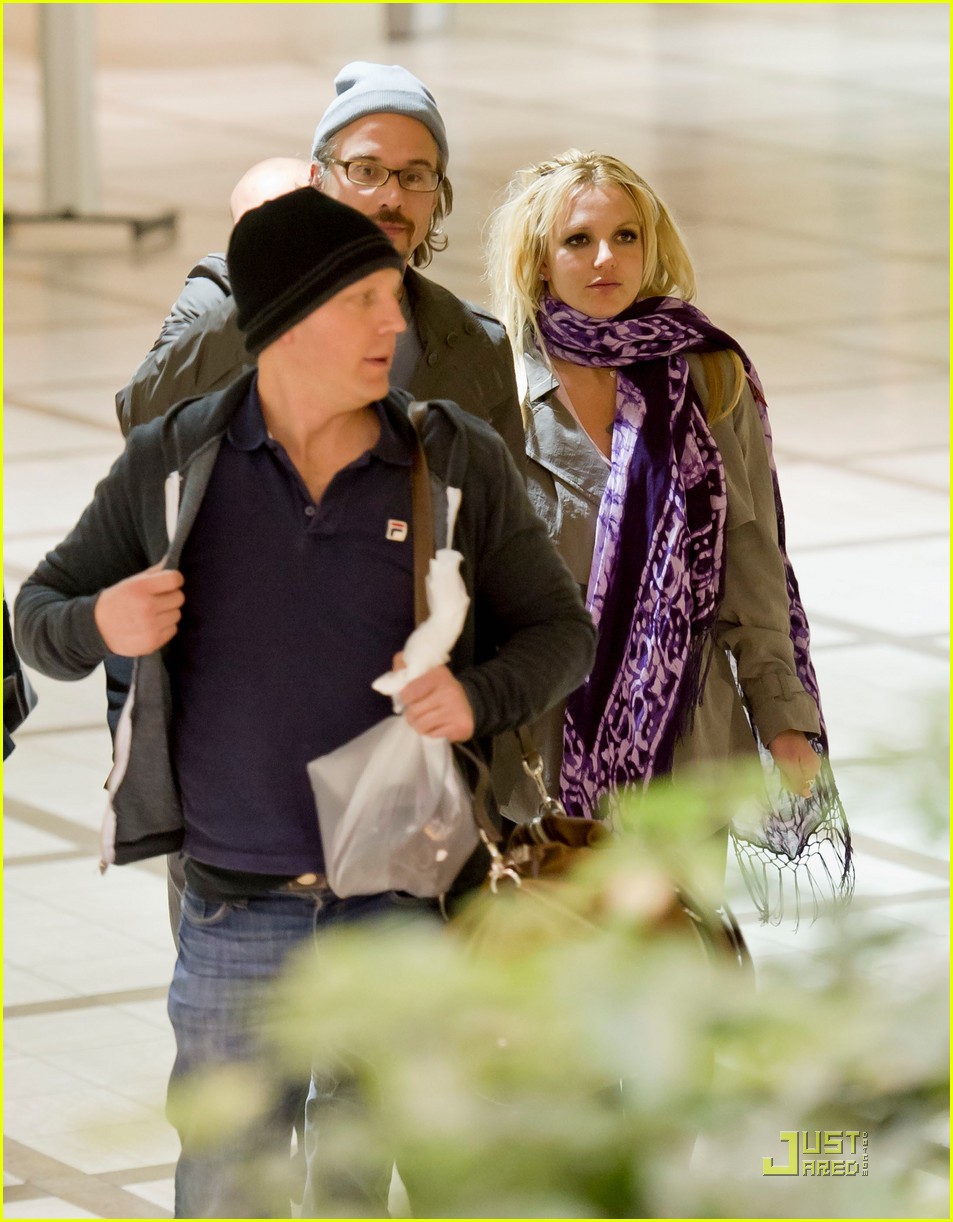 Britney Spears: LAX Liftoff with Jason Trawick!: Photo 2530292 ...