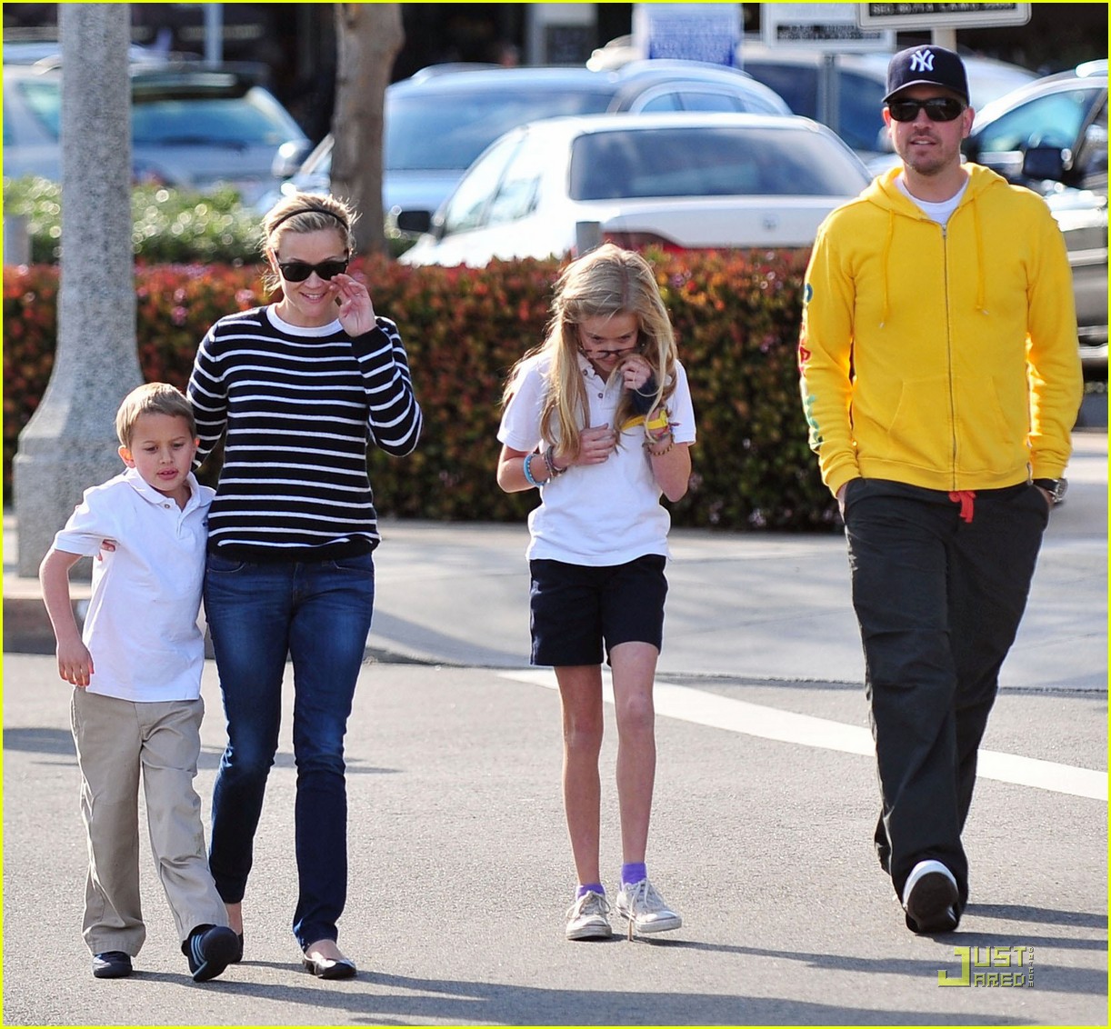 Reese Witherspoon & Jim Toth: Pinkberry with the Kids: Photo 2524192 ...