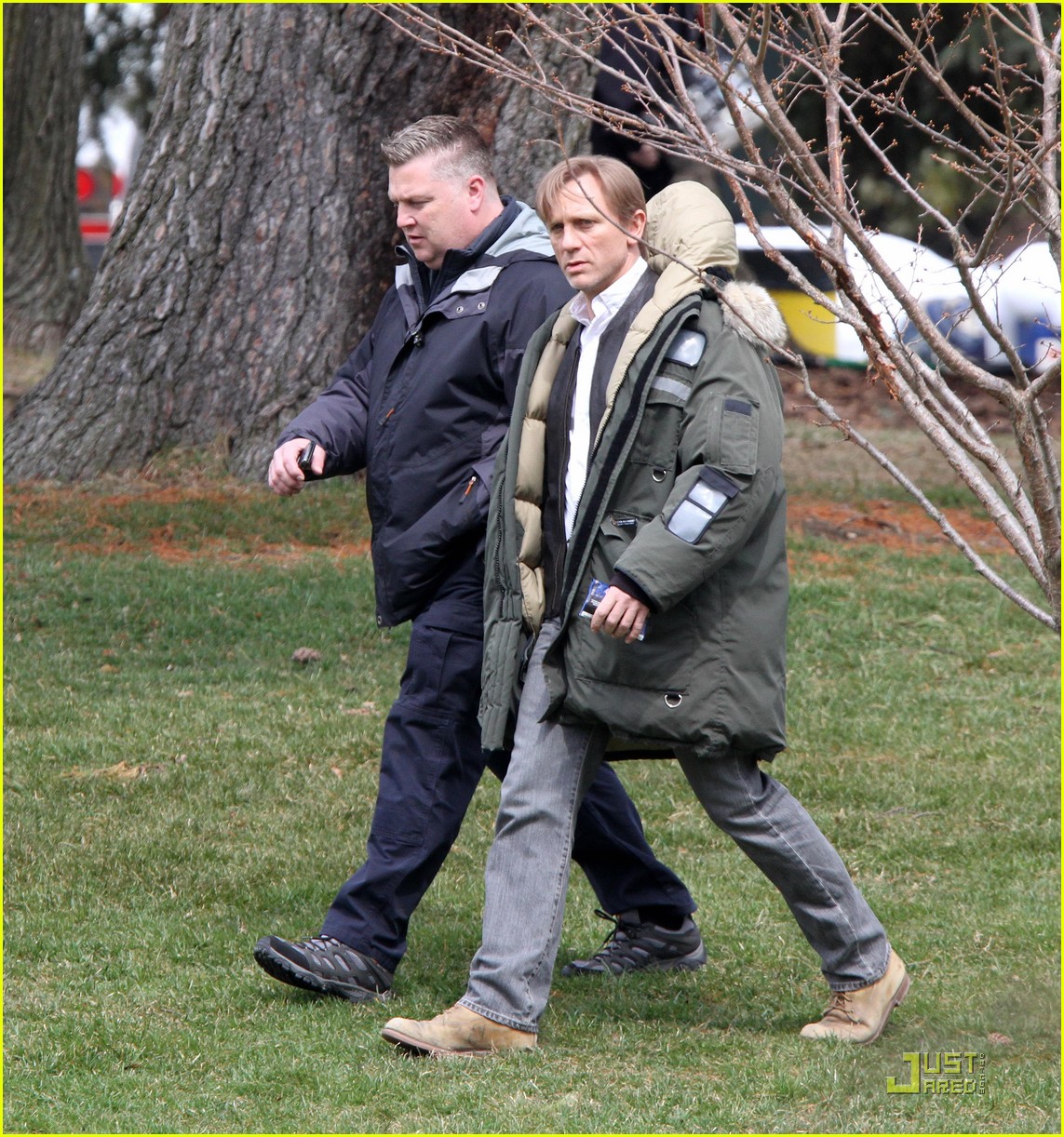 Daniel Craig: 'Dream House' Set!: Photo 2533976 | Daniel Craig Photos ...