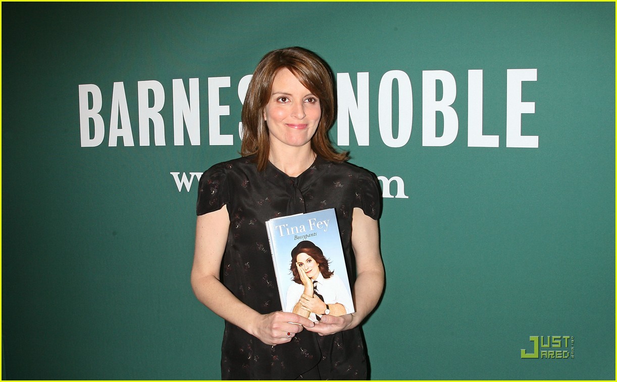 Tina Fey: 'Bossypants' Book Signing!: Photo 2534100 | Pregnant ...