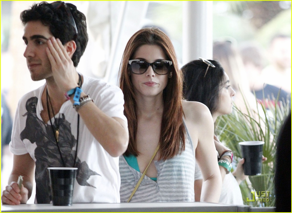 Ashley Greene: Coachella with Douglas Chabbott!: Photo 2535936 | 2011 ...