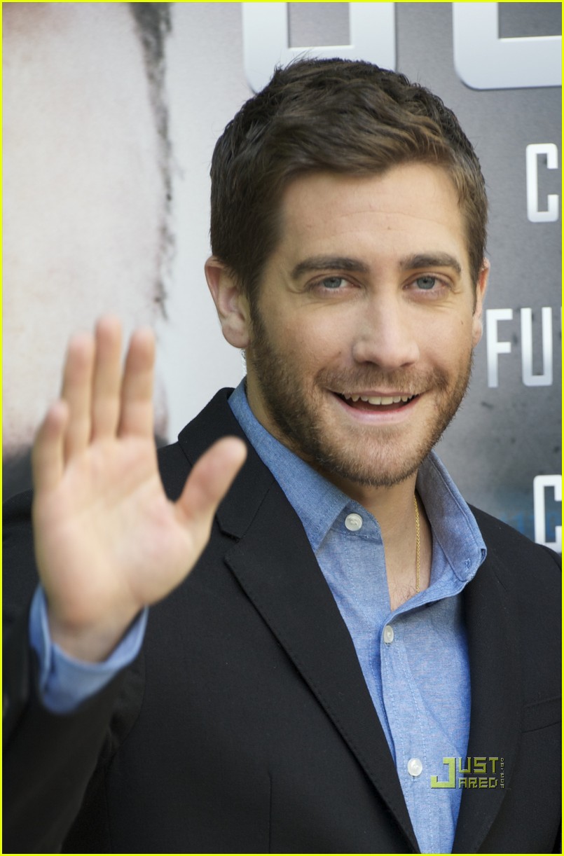 Jake Gyllenhaal: 'Source Code' Photo Call in Madrid: Photo 2533088 ...