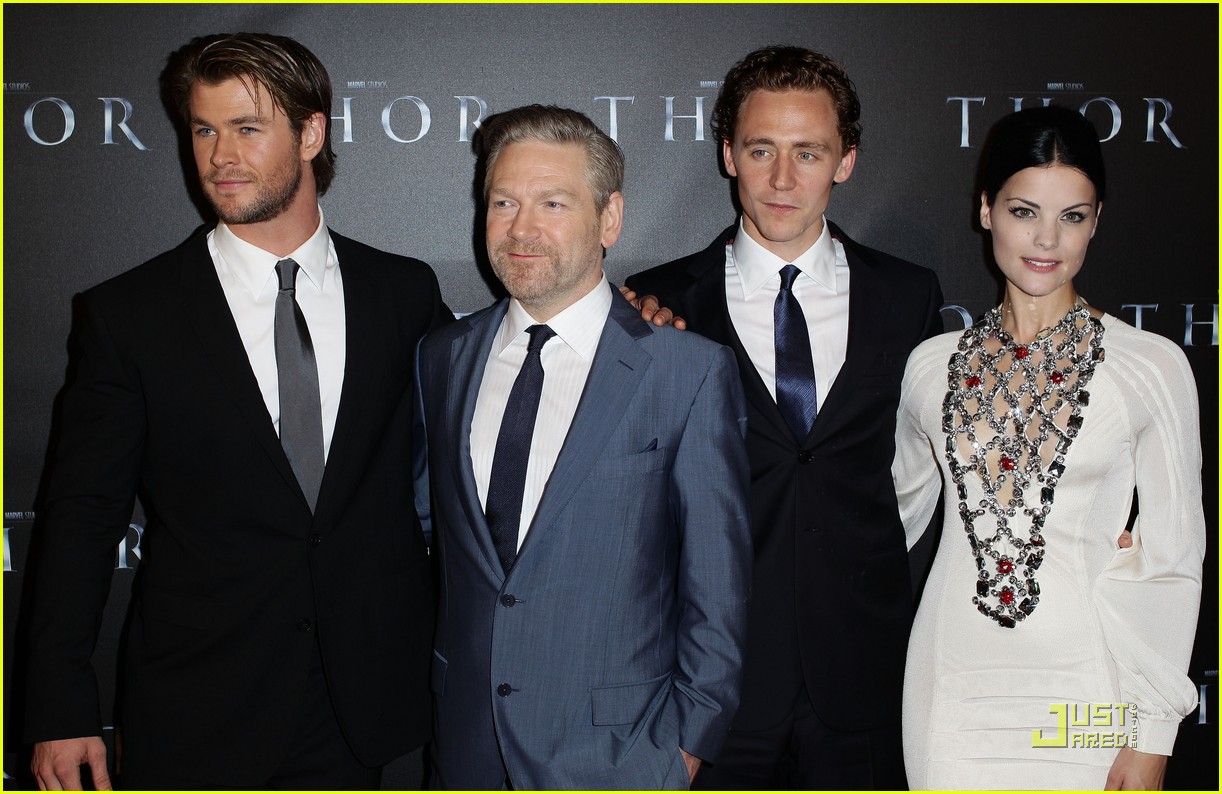 Chris Hemsworth: 'Thor' Premiere with Jaimie Alexander!: Photo 2536190 ...