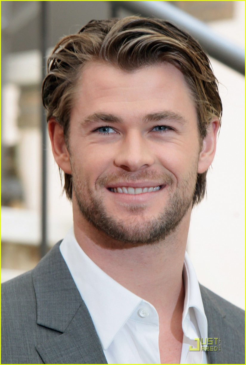 Chris Hemsworth: 'Thor' Photo Call in Rome!: Photo 2535694 | Chris ...