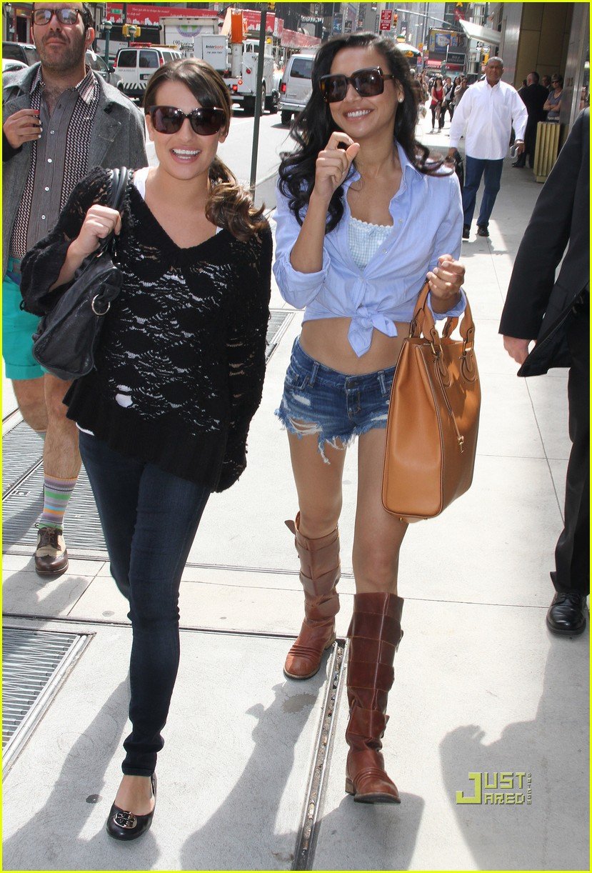 Lea Michele & Naya Rivera: NYC Lunch Break!: Photo 2538736 | Glee, Lea Michele, Naya Rivera ...