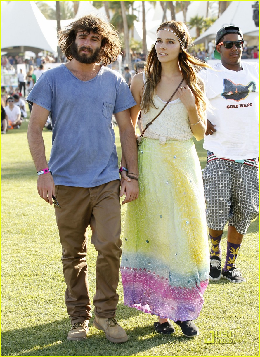 Isabel Lucas: Coachella Weekend with Angus Stone!: Photo 2536263 | 2011 ...