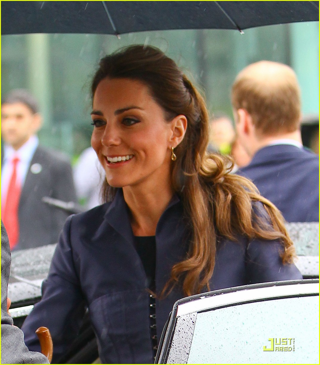 Prince William & Kate Middleton Open Community Academy: Photo 2534612 ...