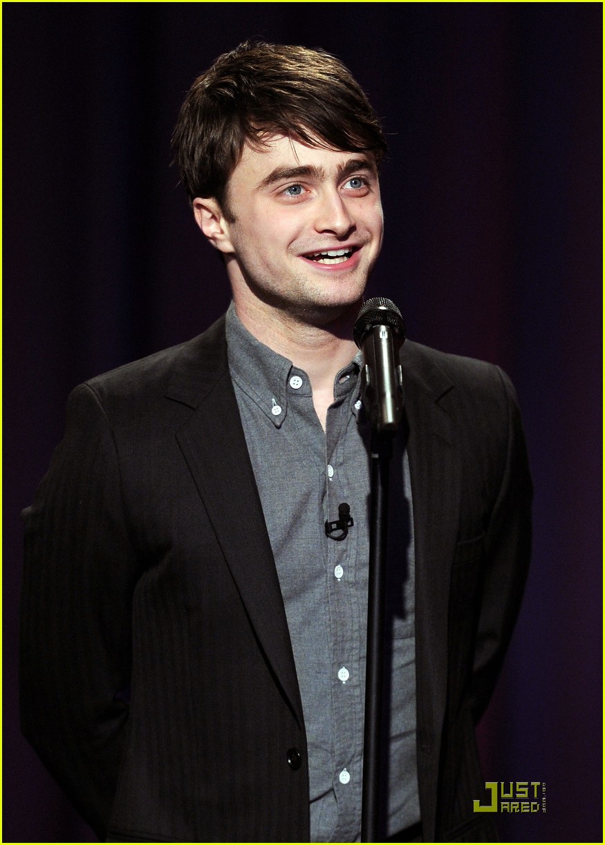 Daniel Radcliffe Tries Stand-Up Comedy For Jimmy Fallon: Photo 2538327 ...