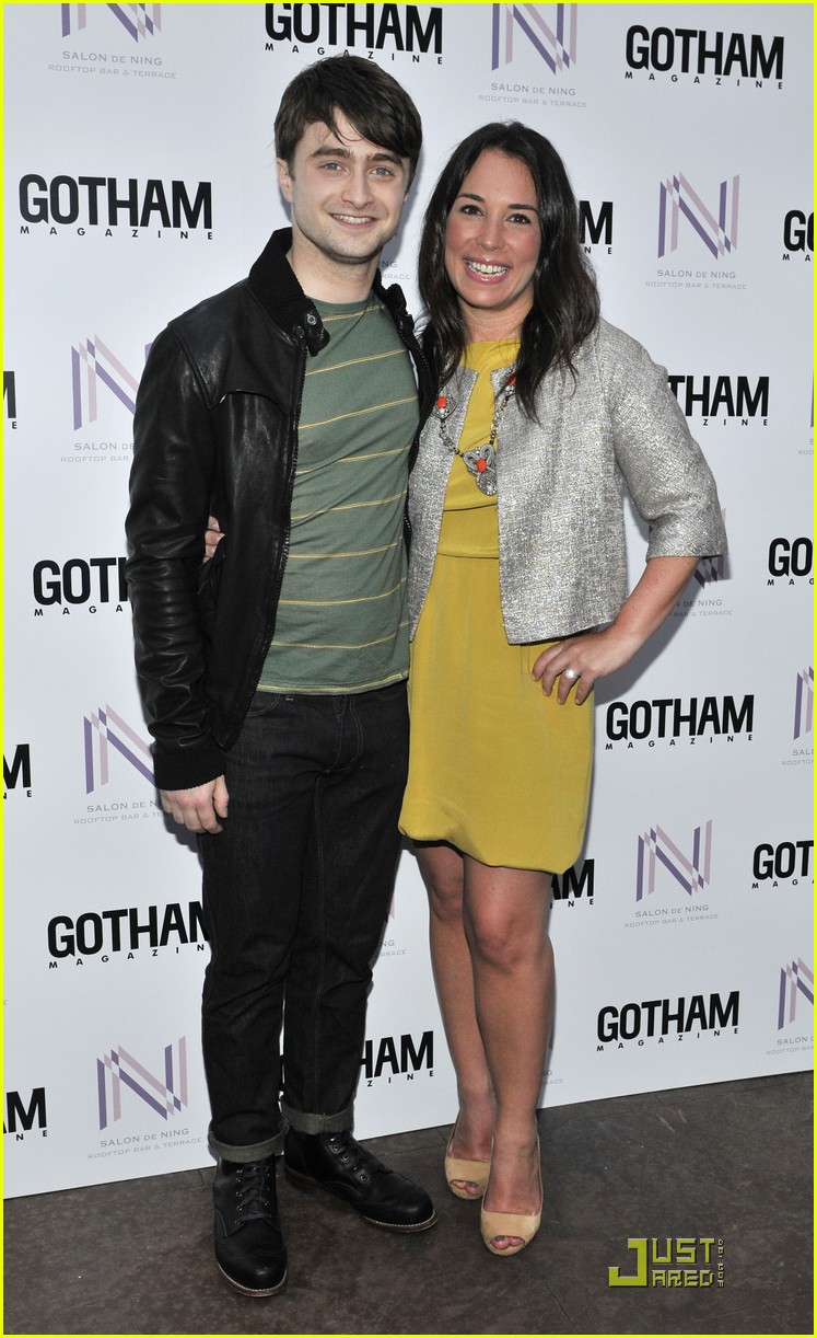 Daniel Radcliffe Tries Stand-Up Comedy For Jimmy Fallon: Photo 2538336 ...