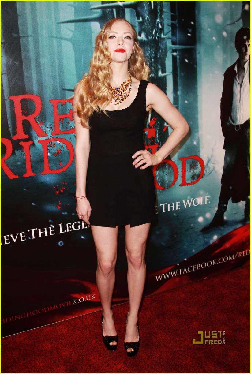 Amanda Seyfried: 'Red Riding Hood' European Premiere!: Photo 2533706 ...