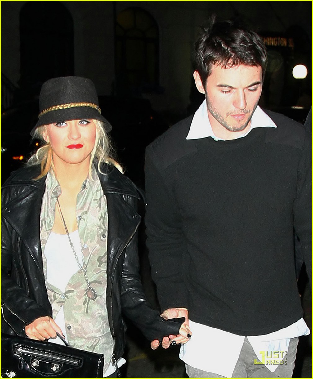Christina Aguilera: My 'Voice' Team Kicks Ass!: Photo 2540996 ...