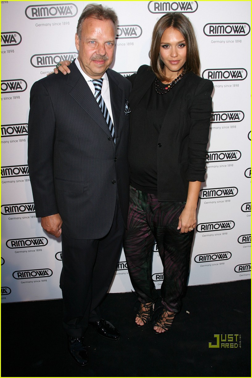 Jessica Alba: Rimowa Rocks!: Photo 2544801 | Amy Smart, Jessica Alba ...