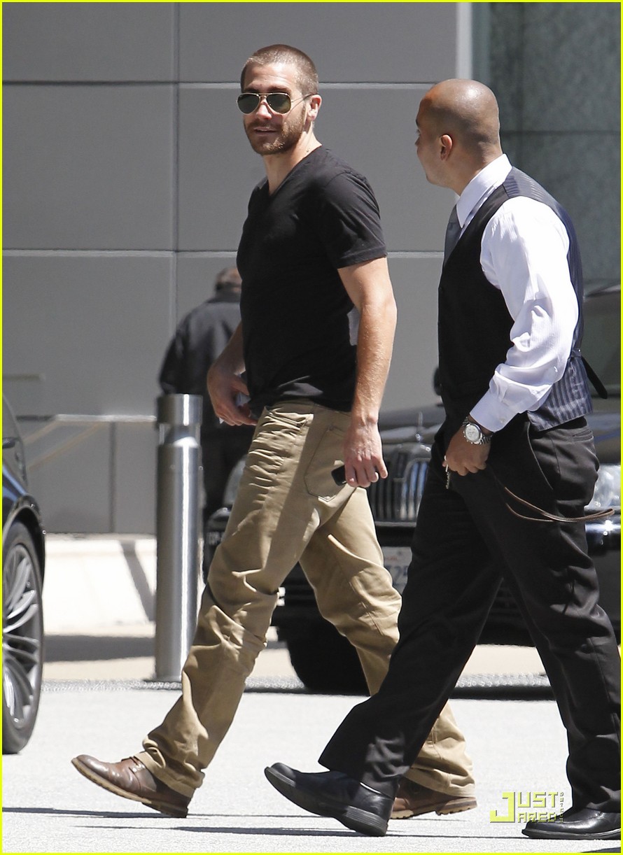 Jake Gyllenhaal Works It Out: Photo 2542655 | Jake Gyllenhaal Pictures ...