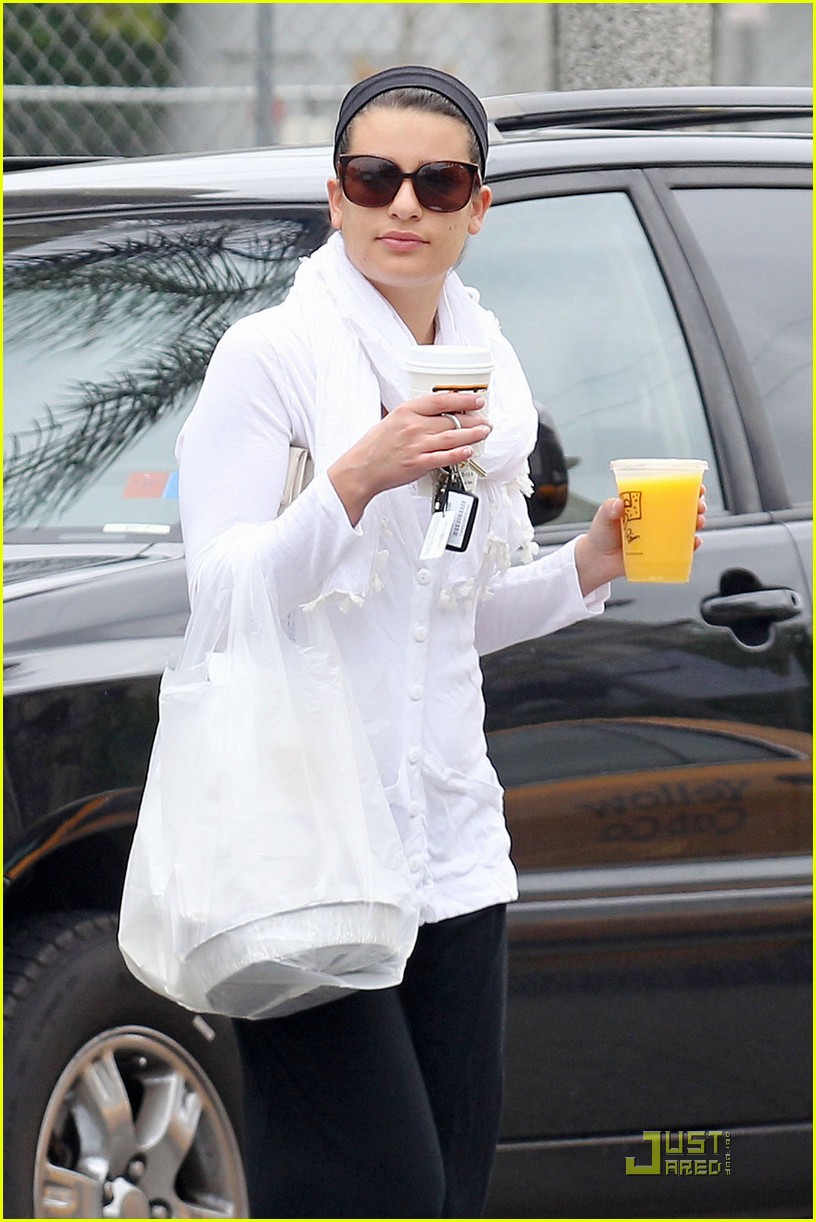 Lea Michele & Dianna Agron: Glee Live in Concert!: Photo 2546575 | Amber Riley, Ashley Fink ...