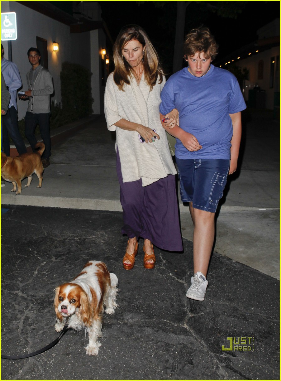 Maria Shriver: Malibu Dinner with the Family: Photo 2548423 | 00 Photos ...
