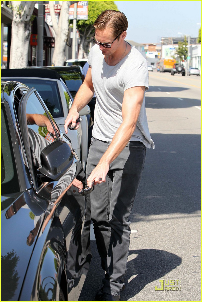 Alexander Skarsgard: Julianne Moore's Movie Husband!: Photo 2543093 ...